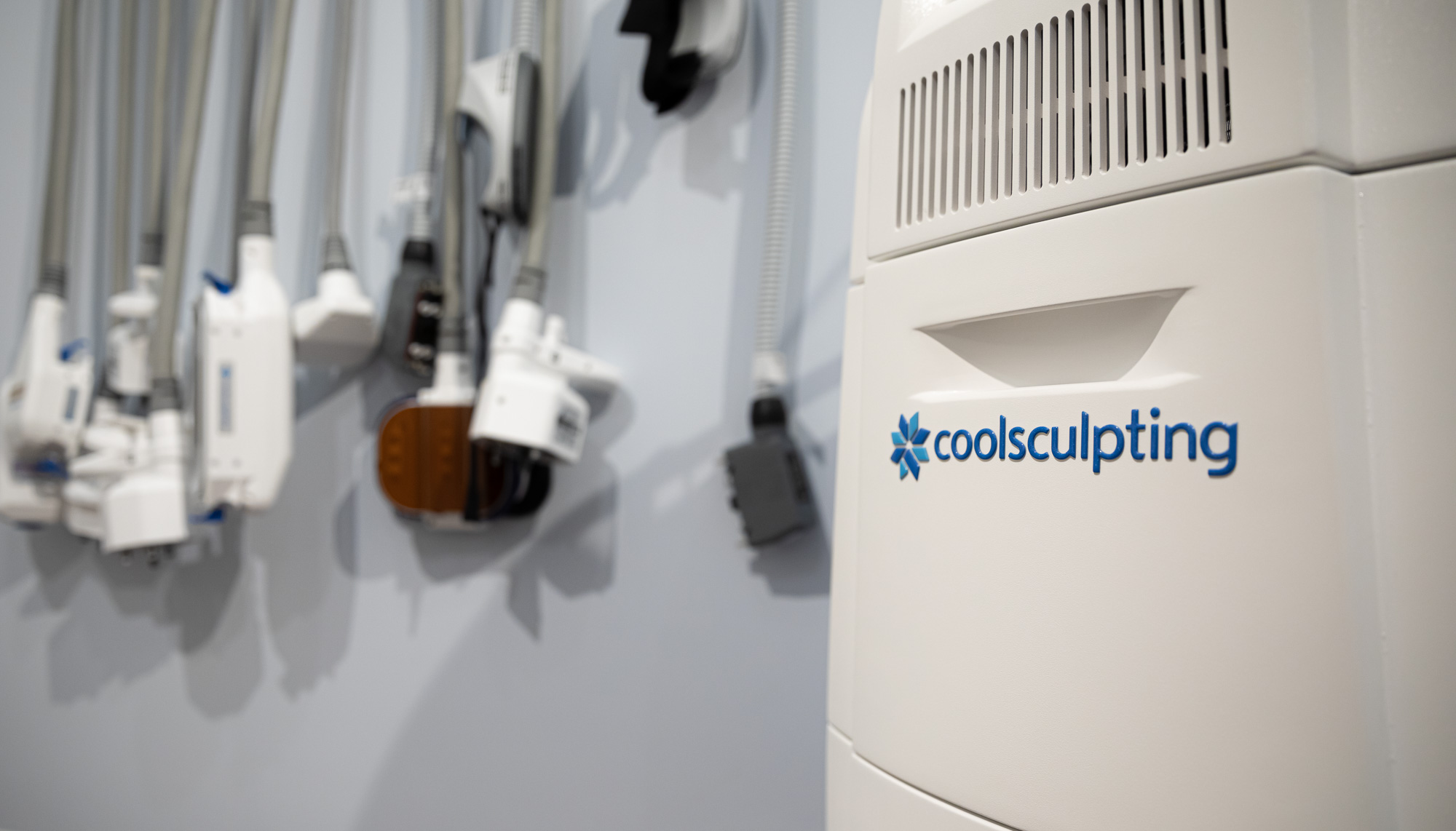 When to Choose CoolSculpting Instead of Laser Lipo in Houston - Ovation ...